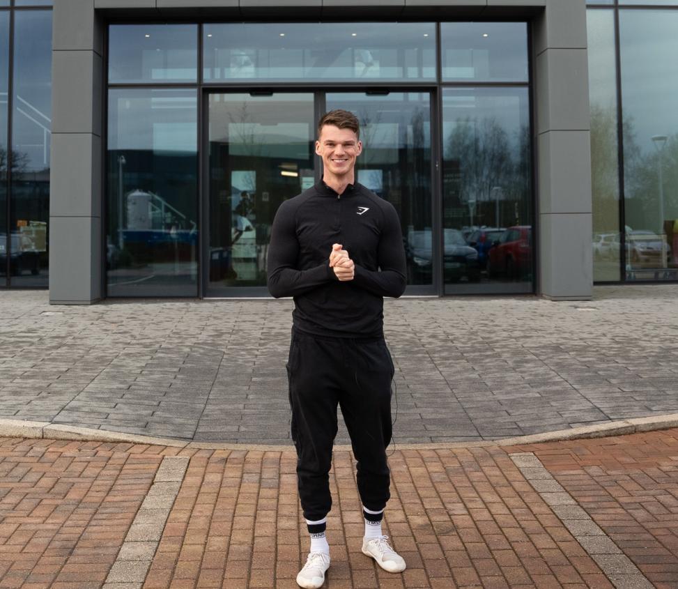 من لاعب كمال أجسام إلى ملياردير: كيف أدخل بن فرانسيس شركته إلى نادي اليونيكورن؟