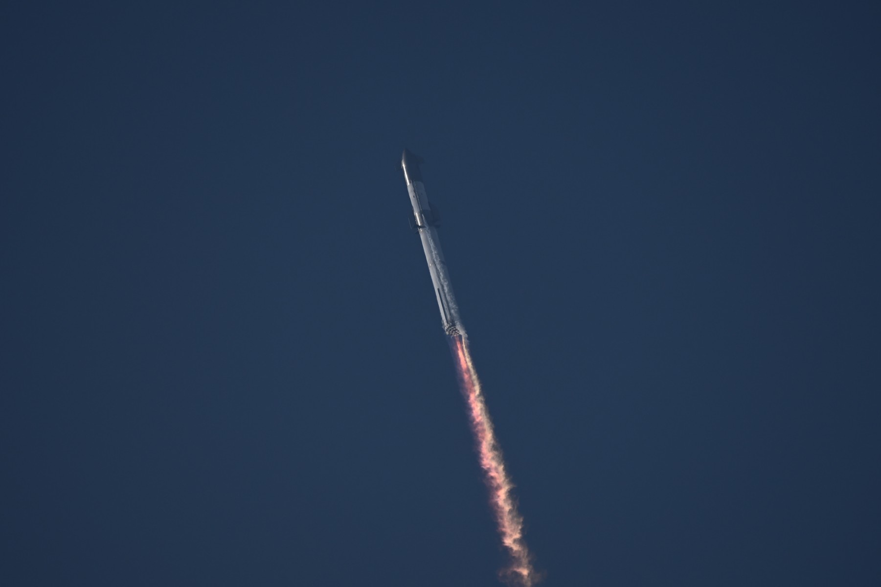 Elon Musk’s SpaceX Starship Blows Up After Launch