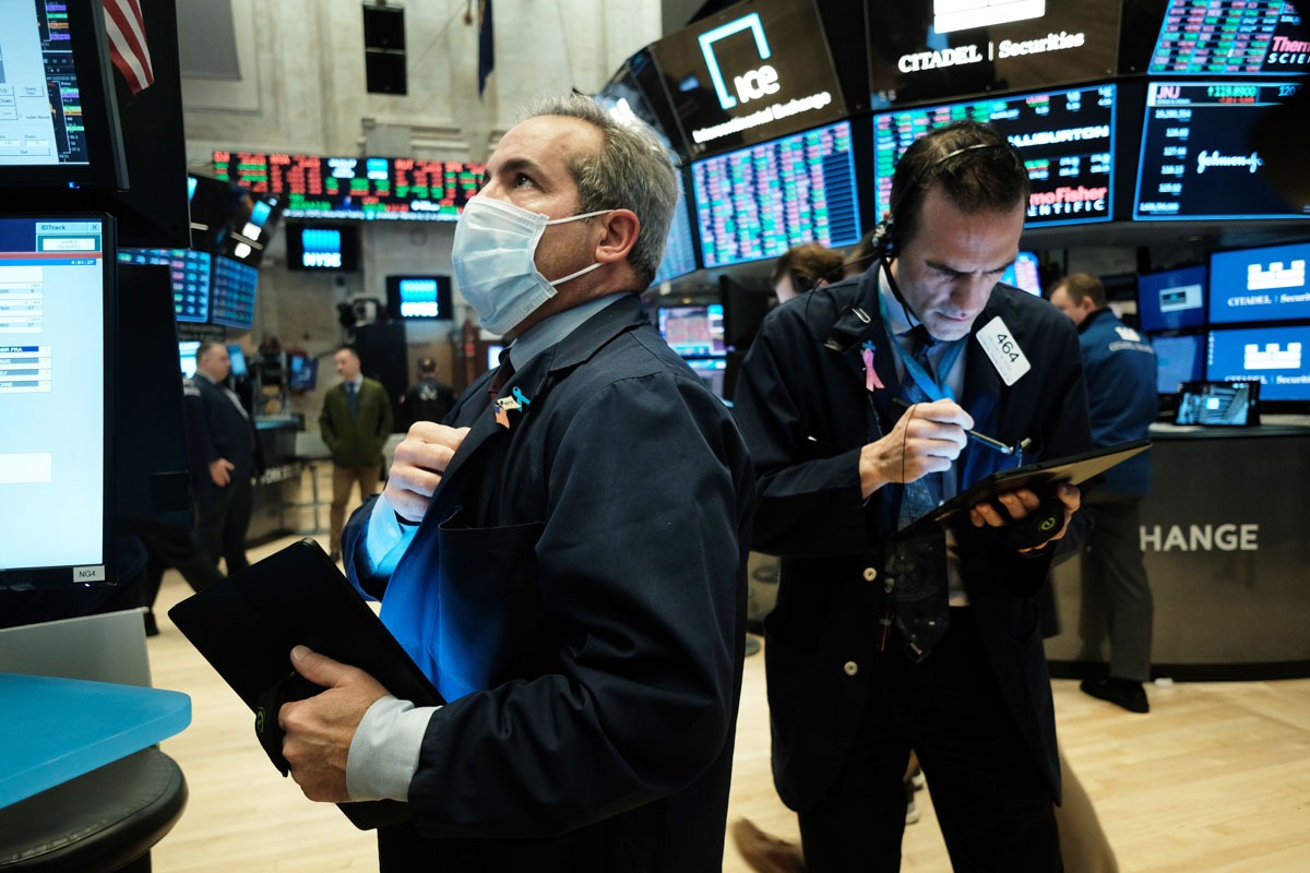 Stock Market Drops Despite Encouraging New Economic Data