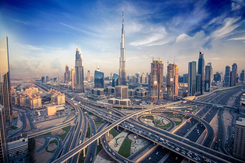 صندوق النقد الدولي يرفع توقعاته لنمو اقتصاد الإمارات إلى 4 خلال 2024