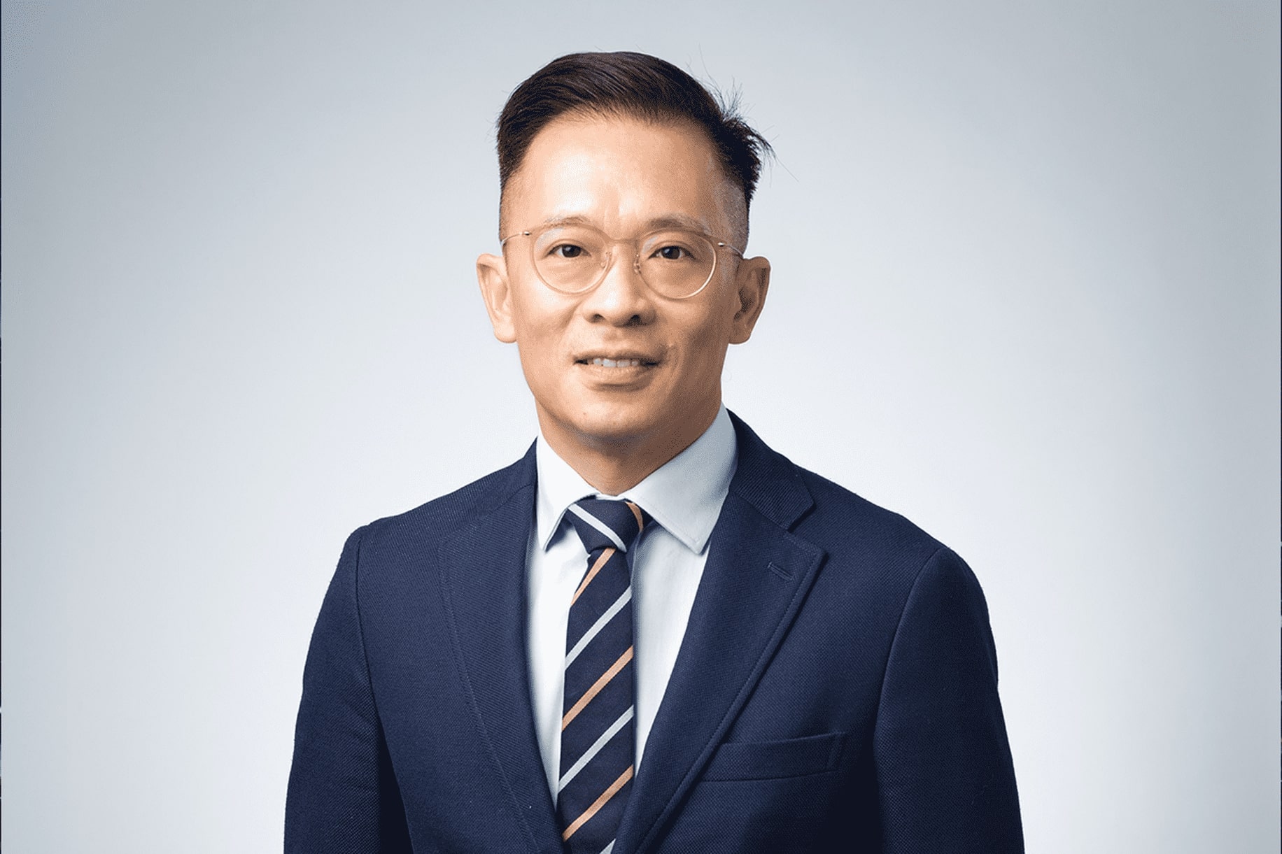 Mike Tan, Global Head of Wealth Planning & Family Advisory at Standard ...