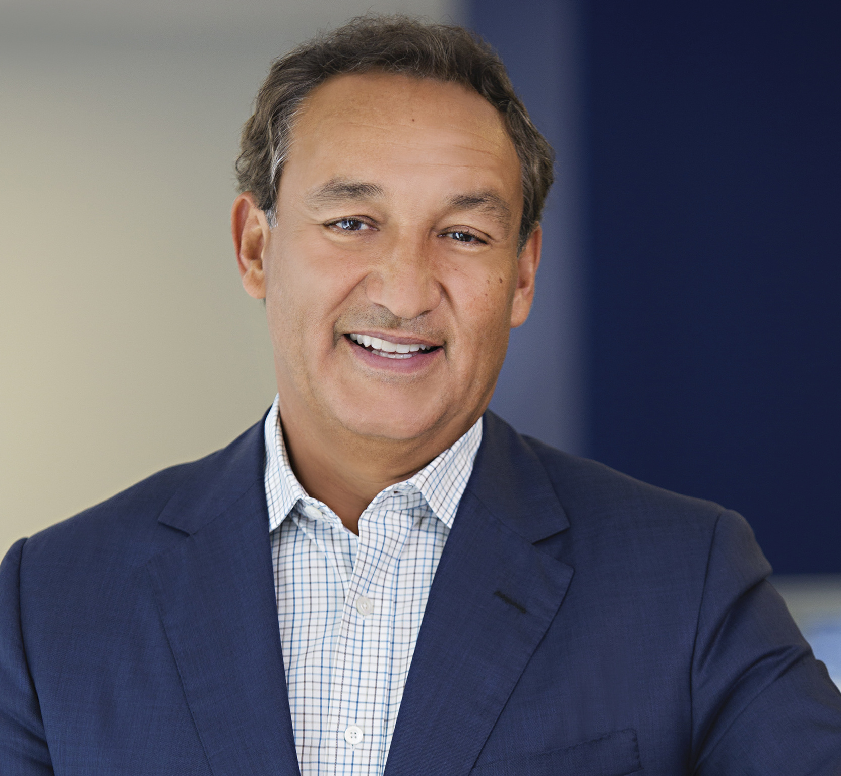 CEOs Keep Sacrificing Their Salaries To Help Employees During Crisis ...