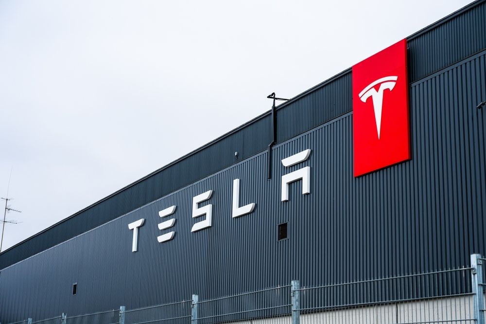 Tesla Shareholders Brace For Worst Quarter In Years