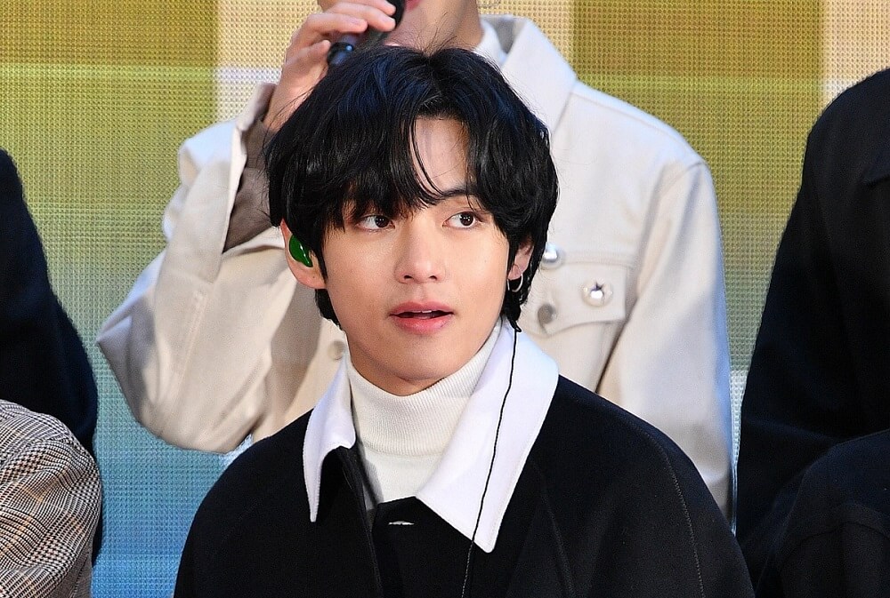 BTS Member V Breaks 2 Guinness World Records With Instagram Followers