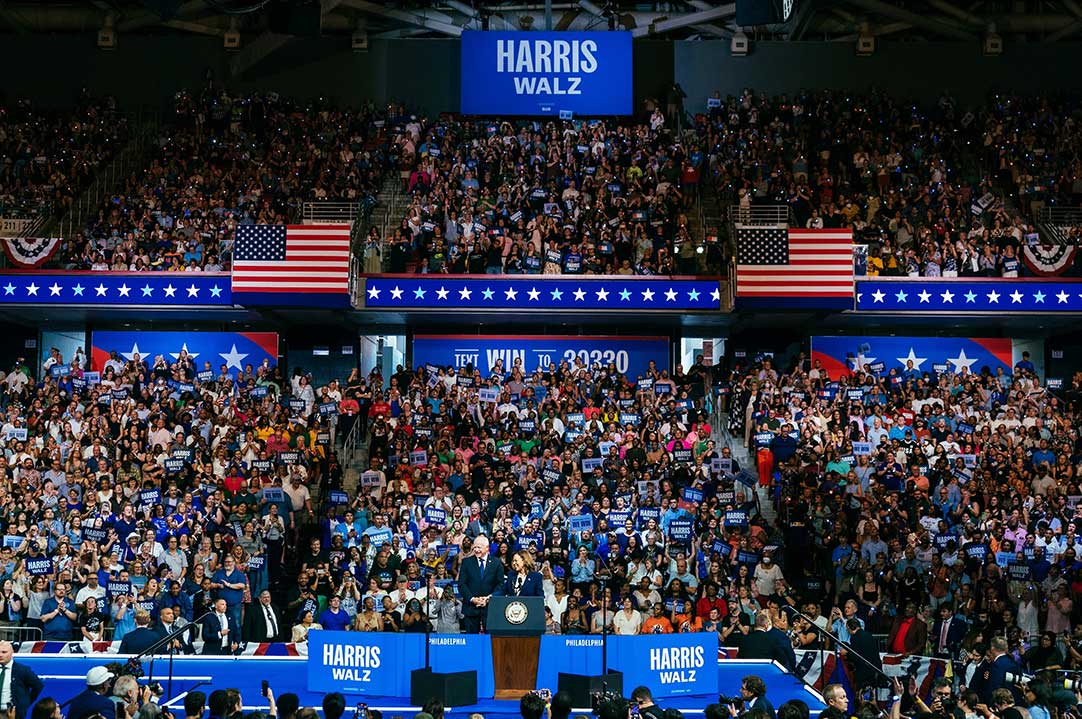 Kamala Harris' Rally Crowd Was 'Fake,' AI-Generated, Trump Falsely Claims