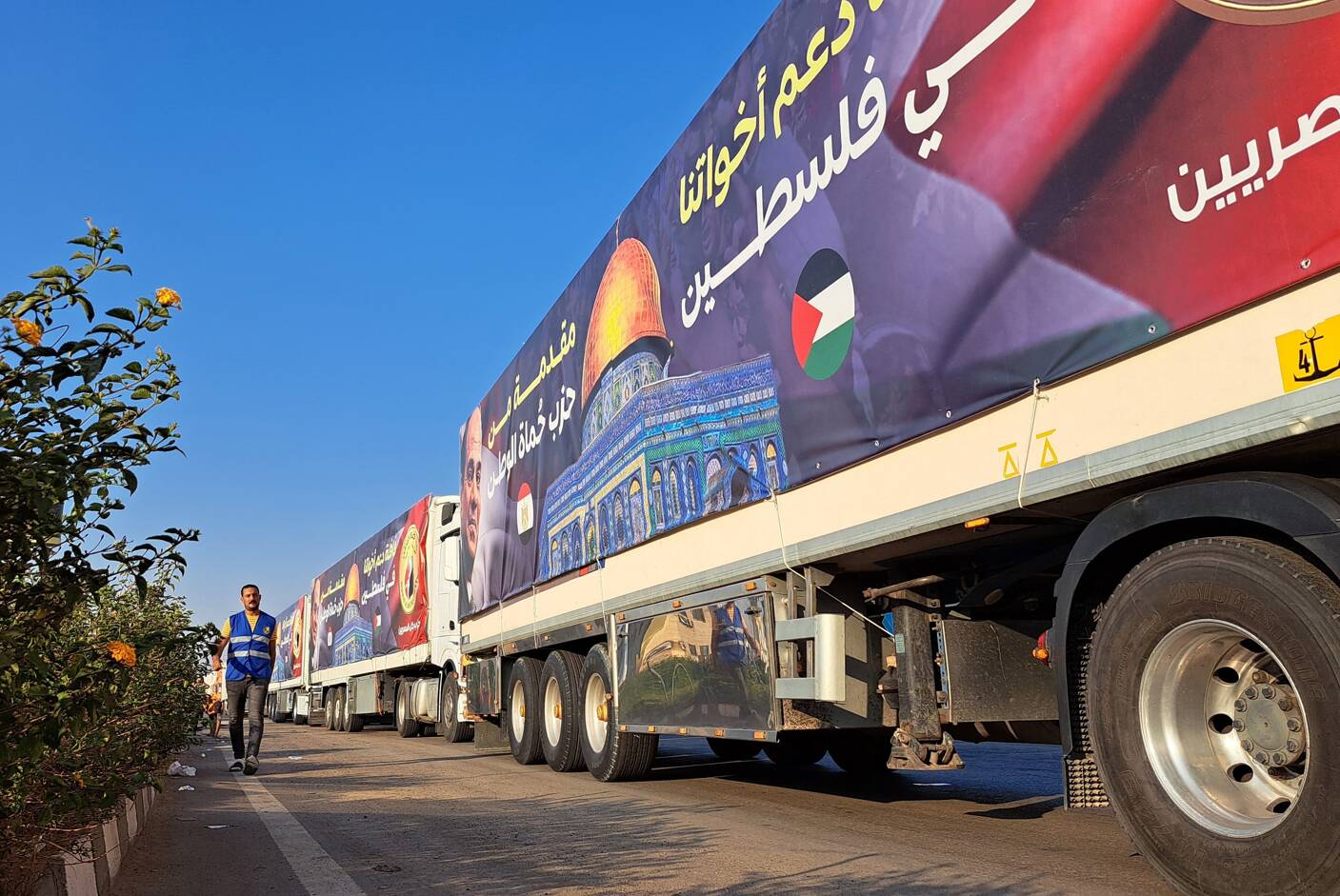 Record Humanitarian Aid Delivery Arrives In Gaza Amid Rising Pressure ...