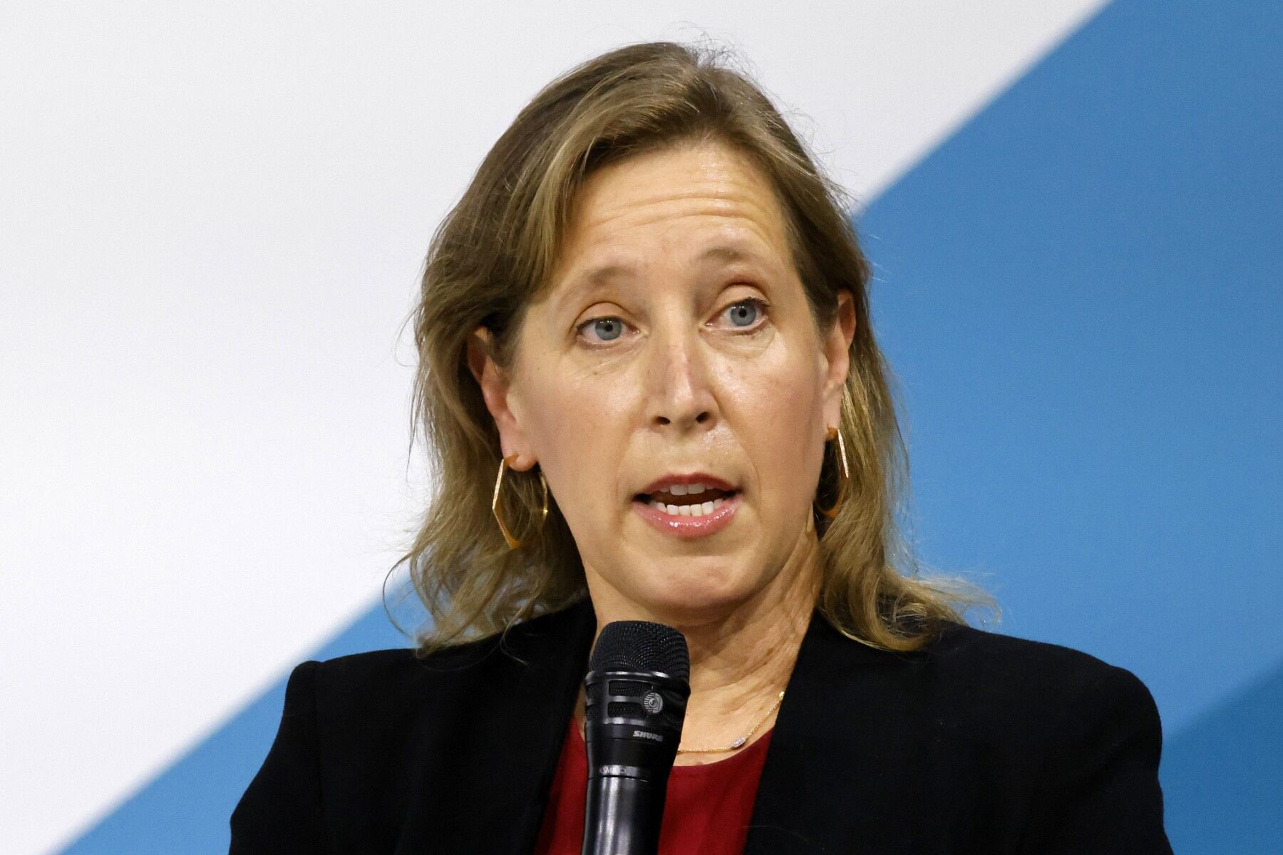 YouTube CEO Wojcicki Reportedly Mulled Joining Tesla As COO