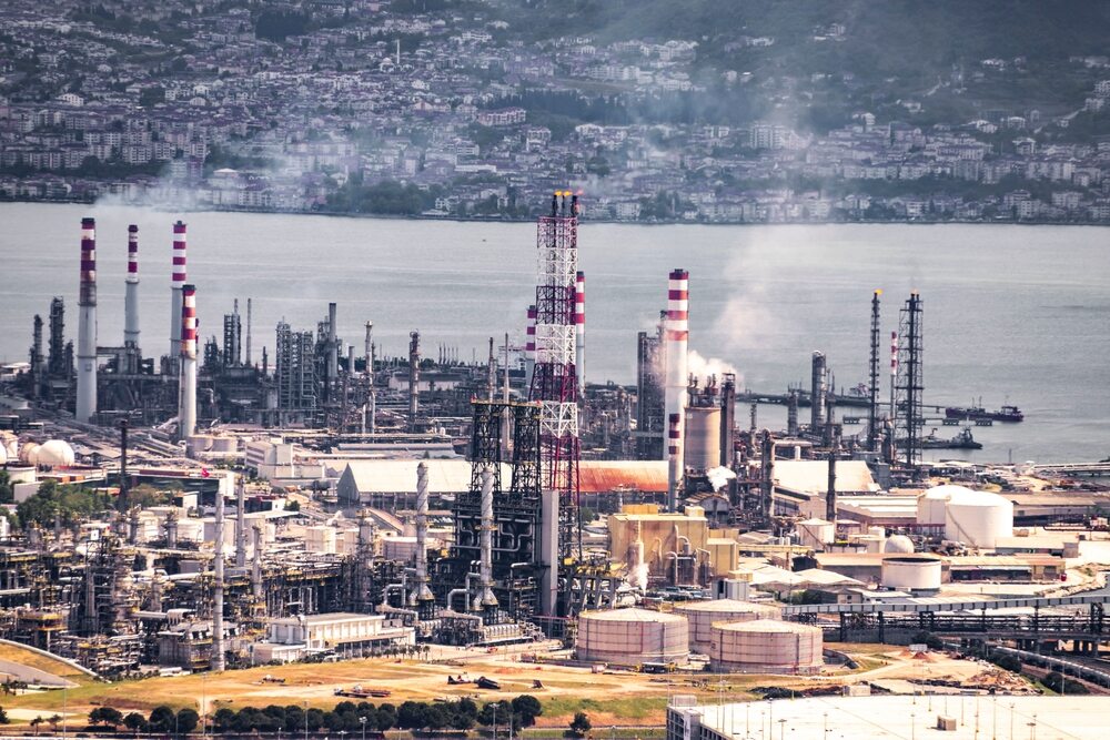 Normal Operations Resume At Türkiye's Tupras Refinery After Fire Leaves ...