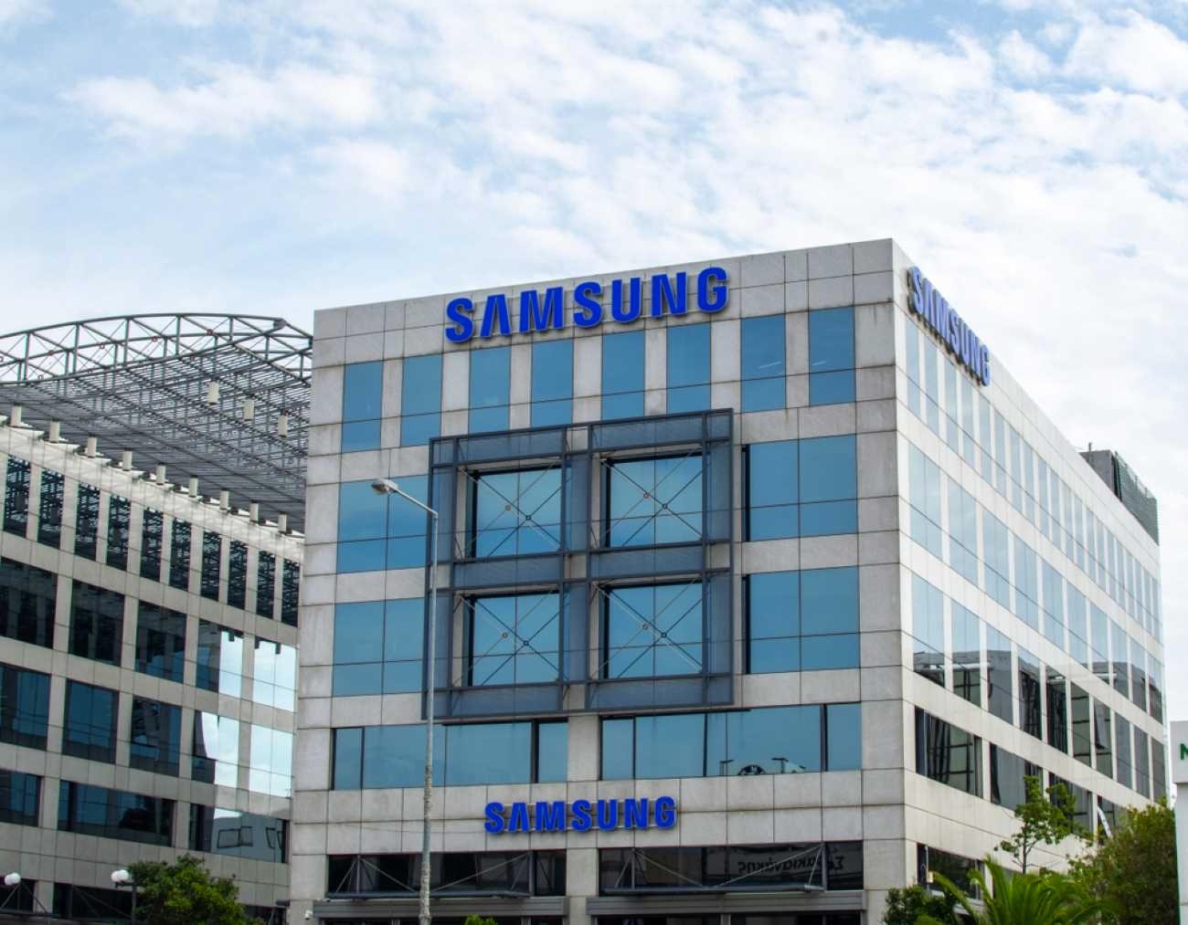 Samsung Shares Hit Three-Year High On AI-Driven Chip Demand Surge