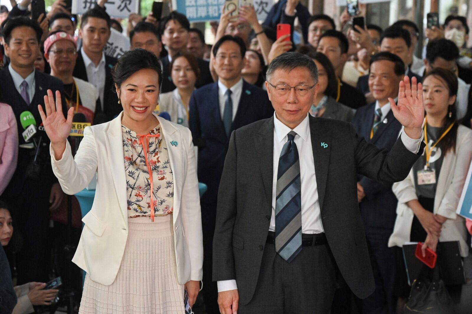 Billionaire Eugene Wu's Daughter Joins Taiwan Presidential Race As VP ...